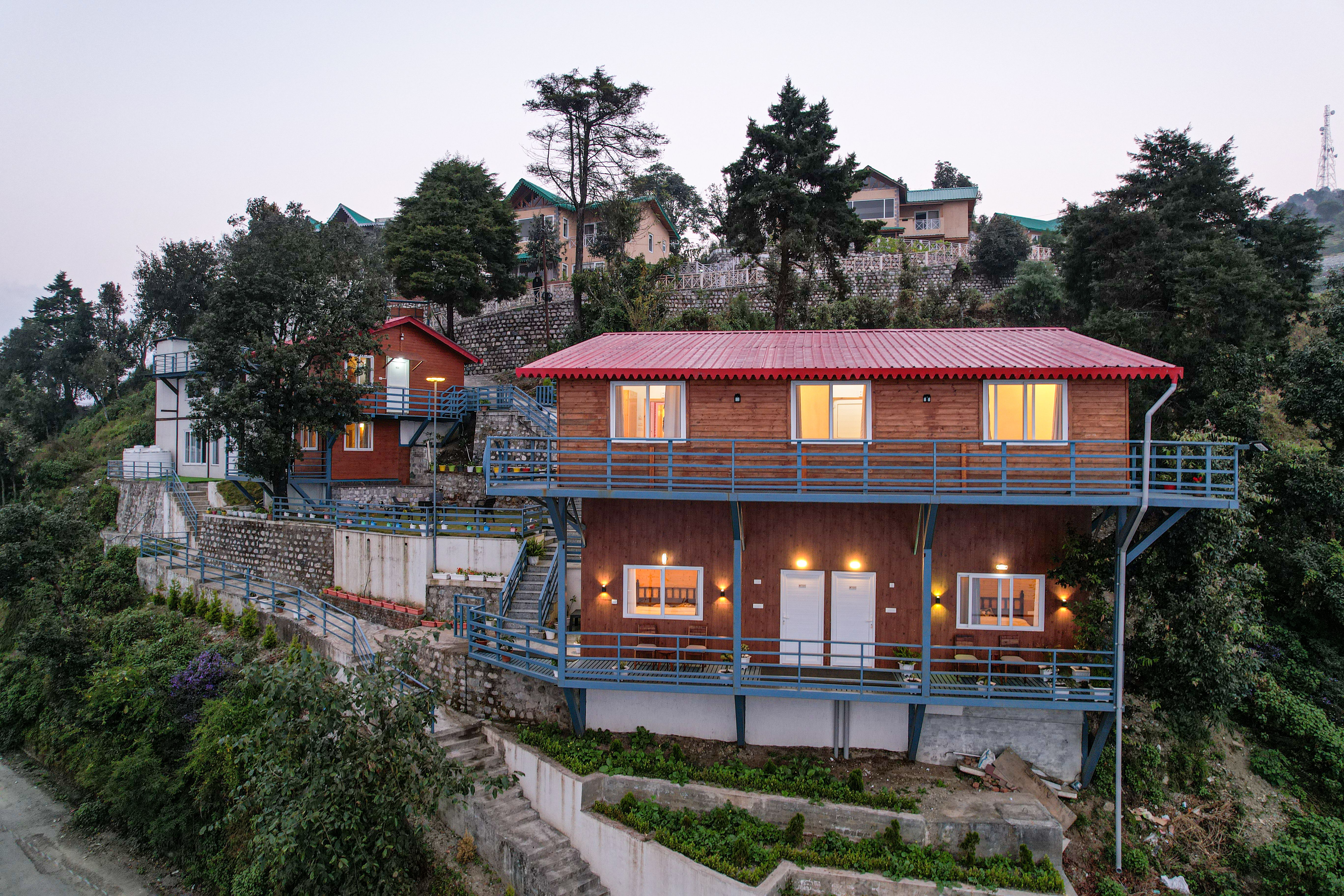 The Urban Escape - 1 Hillside Classic Room in Bhimtal