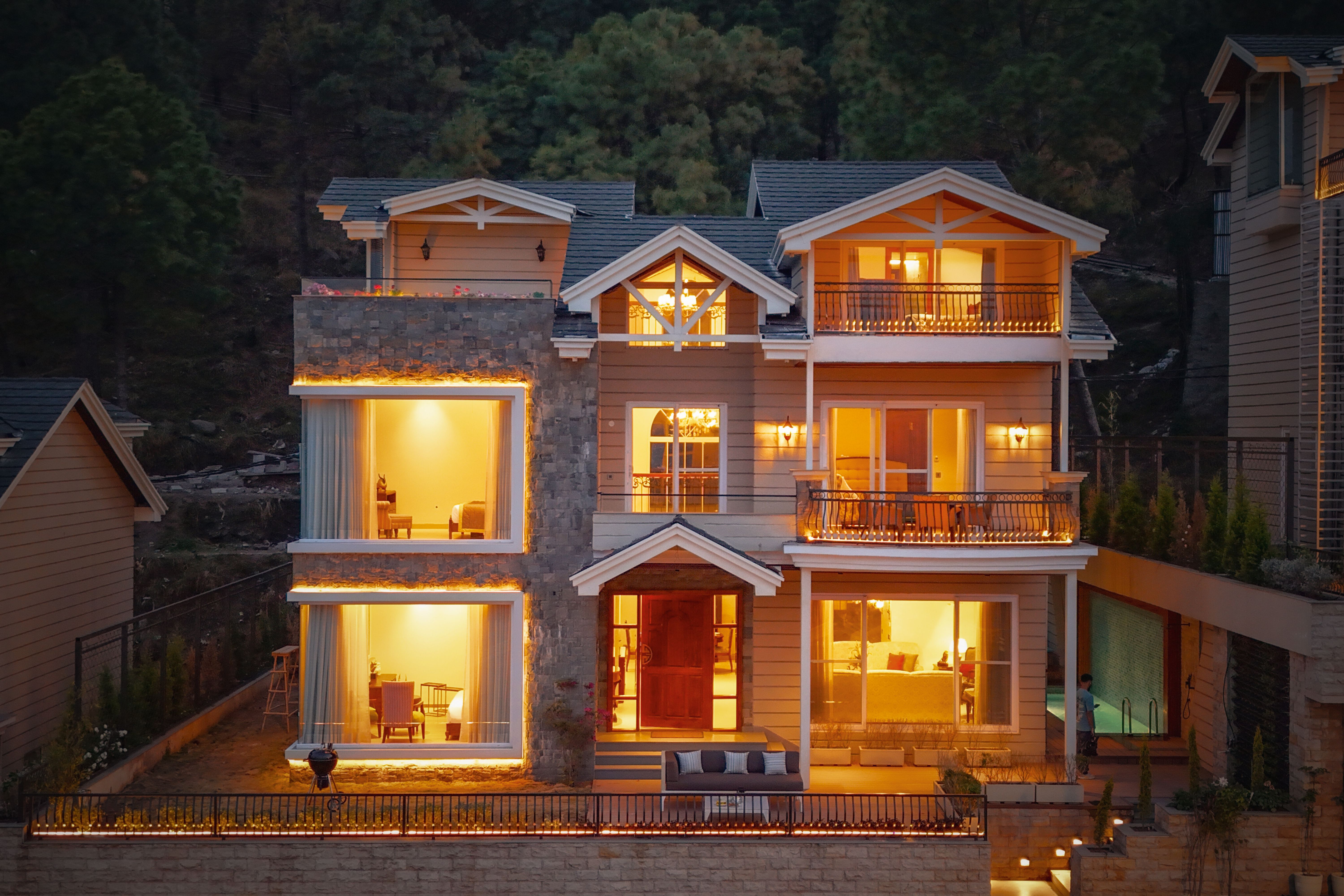 The Royce Orchid - 4 BHK Villa with Private Pool in Kasauli